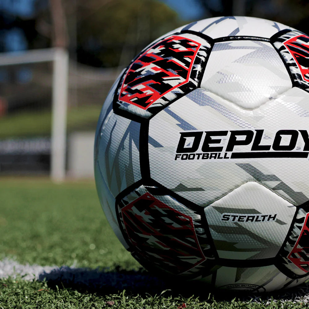 DEPLOY FOOTBALL – Soccer Locker