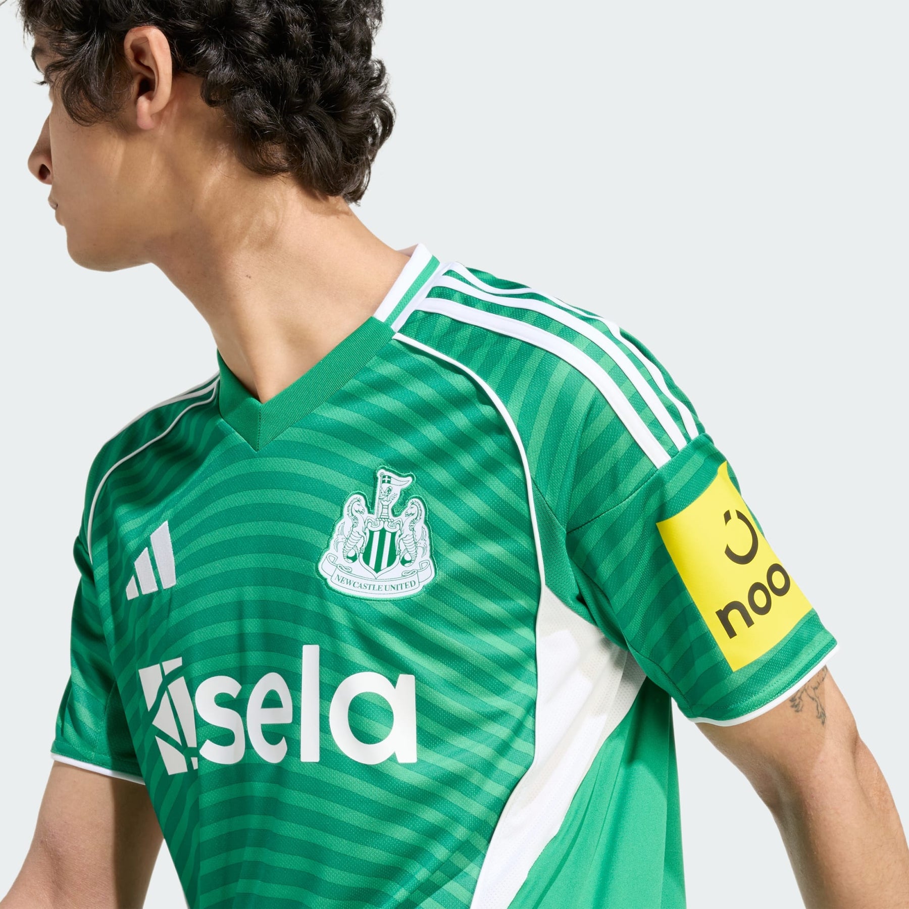 Newcastle United 2025/26 Official Away Jersey – Soccer Locker